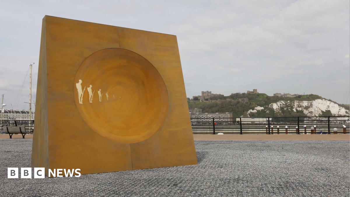 Sound mirrors installed in Dover for VE Day commemorations - BBC News