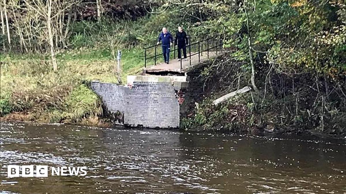 Hopes remain high of replacing washed-away Annan bridges - BBC News