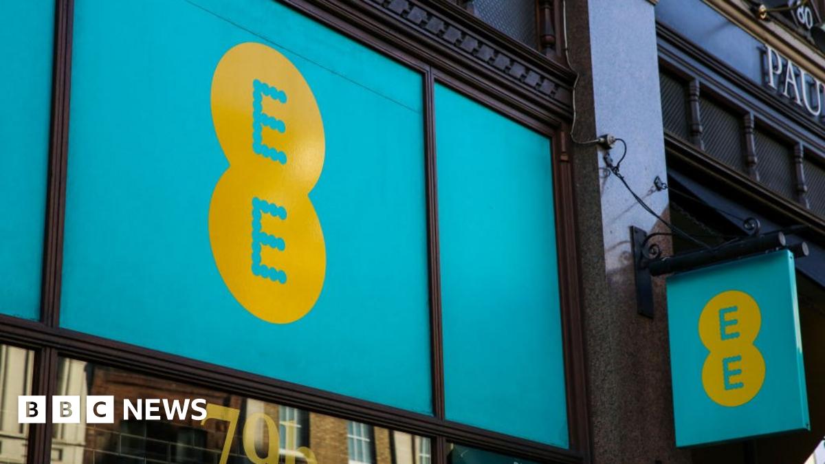 EE and Vodafone customers able to call after bug fixed - BBC News