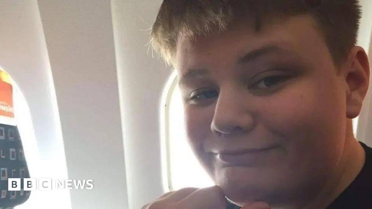 Harry Dunn: What happened in the case of teenage motorcyclist? - BBC News