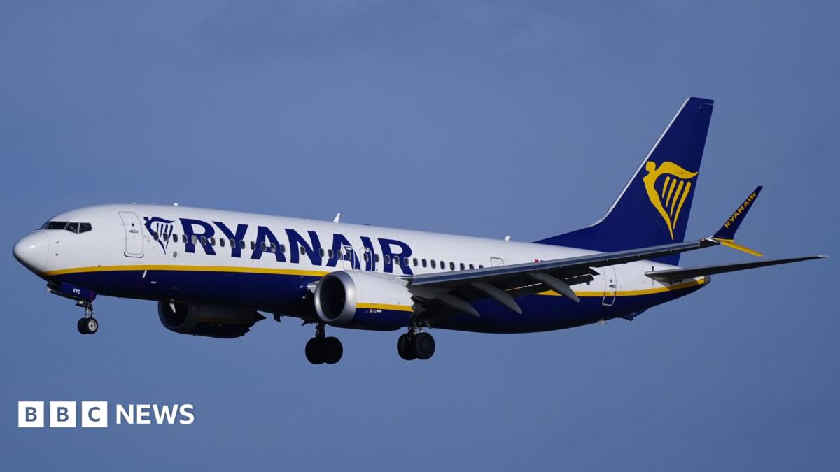 Ryanair adds routes for Liverpool Airport - BBC News