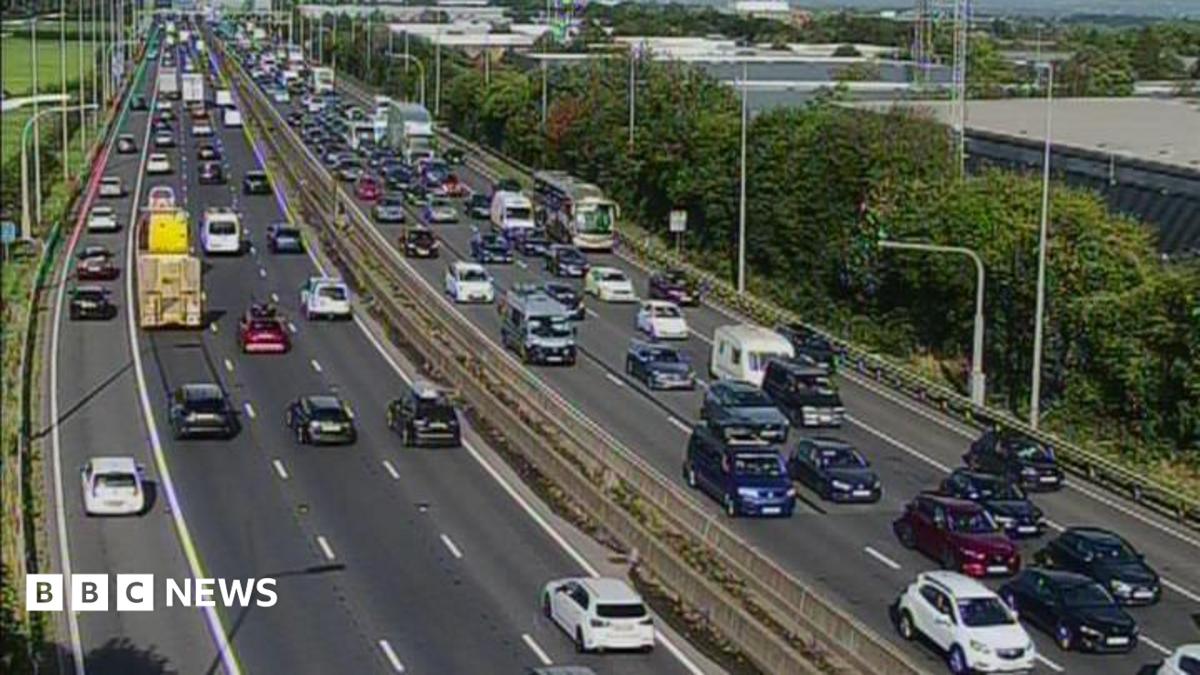 M5 traffic: 'Worst road for delays' this bank holiday weekend - BBC News