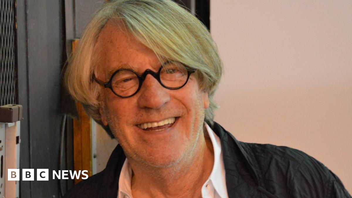 Art collector Frank Cohen on how to buy art - BBC News