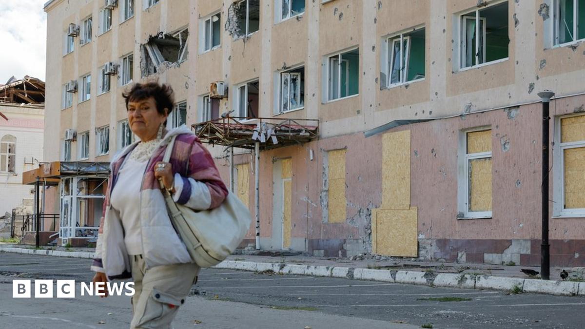 Ukraine war: Russian-occupied areas hold 'referendums' - BBC News