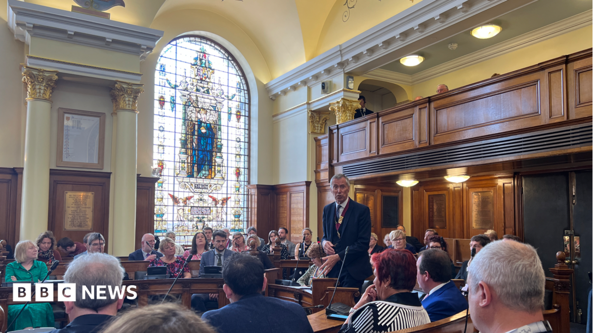 Braintree, Colchester and Tendring will make "sensible" council - BBC News