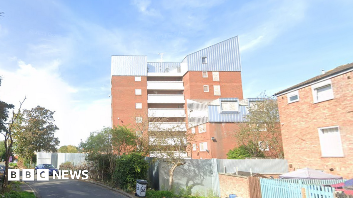 Leicester flats demolition plan reveals asbestos concerns - BBC News