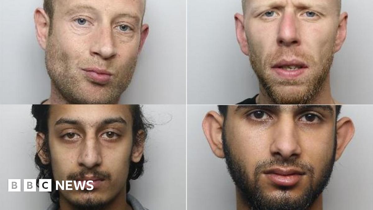 Sheffield: Gun shop gang caught after ordering takeaway - BBC News