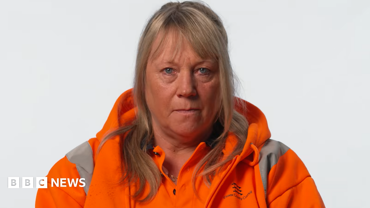 Essex recycling staff report facing 'significant' abuse at work - BBC News