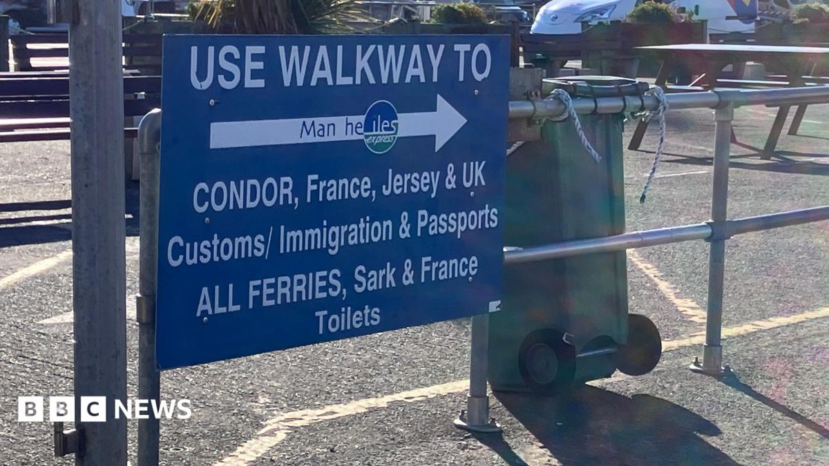 Calls for Sark to establish its own customs port - BBC News