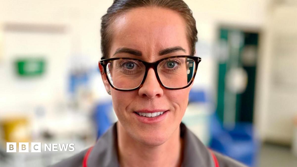 Covid still a risk to vulnerable people - Essex matron says - BBC News