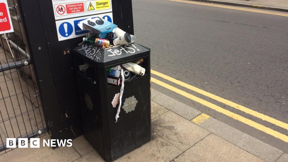 Manchester street cleaning and 'overflowing bins' discussed by council ...