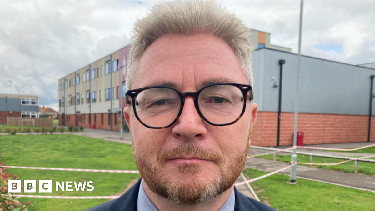 Haygrove School: Unsafe school building could be shut for months - BBC News