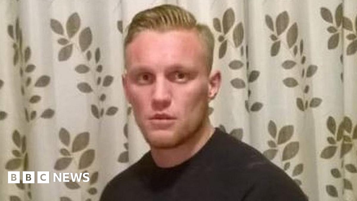 Reece Allen North Shields death: Man denies murder - BBC News