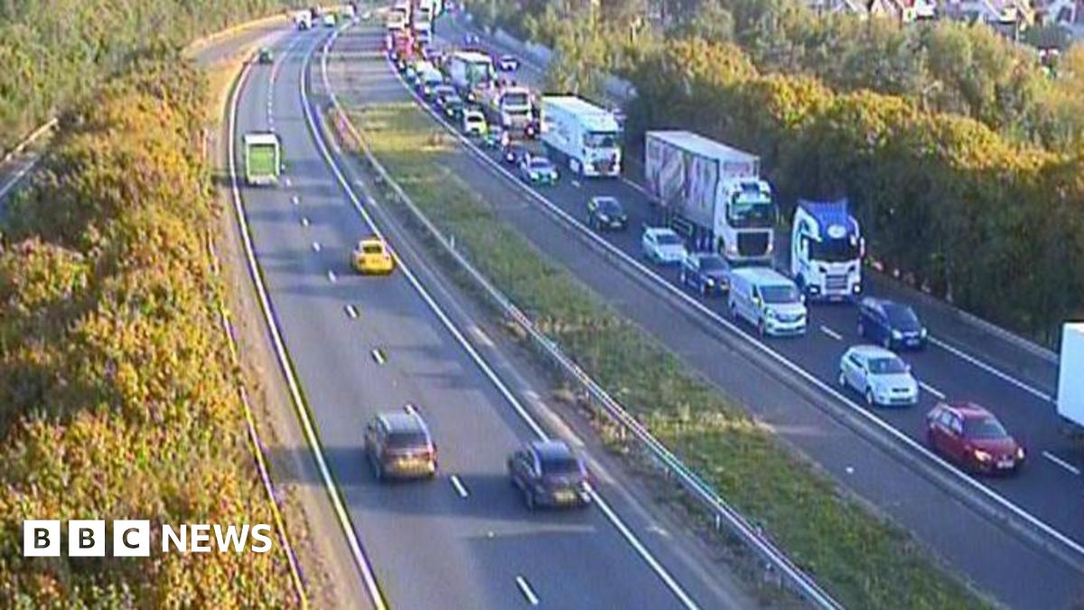 A14 carriageway near Ipswich reopens after diesel spill cleared - BBC News