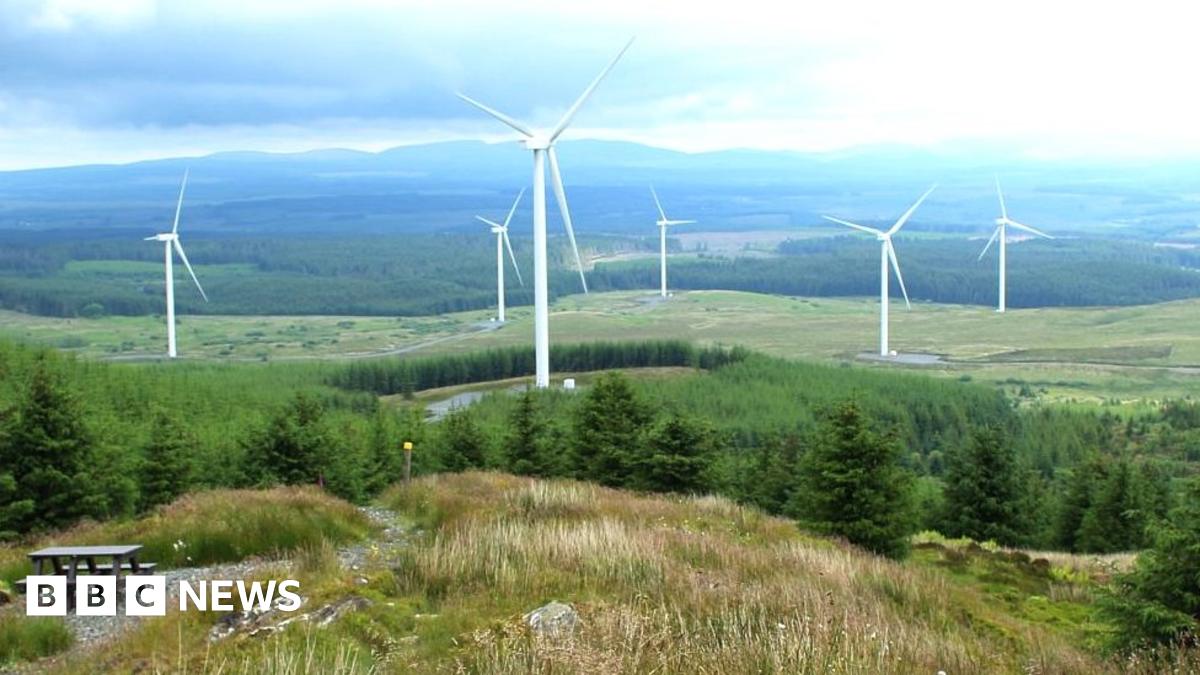 Kilgallioch wind farm cleared to pass 100-turbine mark - BBC News
