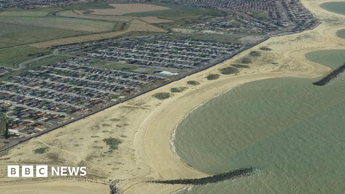 Jaywick death: Murder charges dropped in seaside attack - BBC News