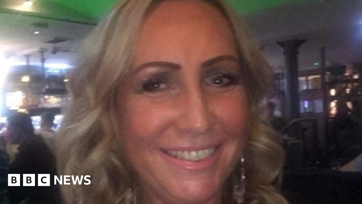 Mum struck and killed on motorway 'taken too soon', family says - BBC News