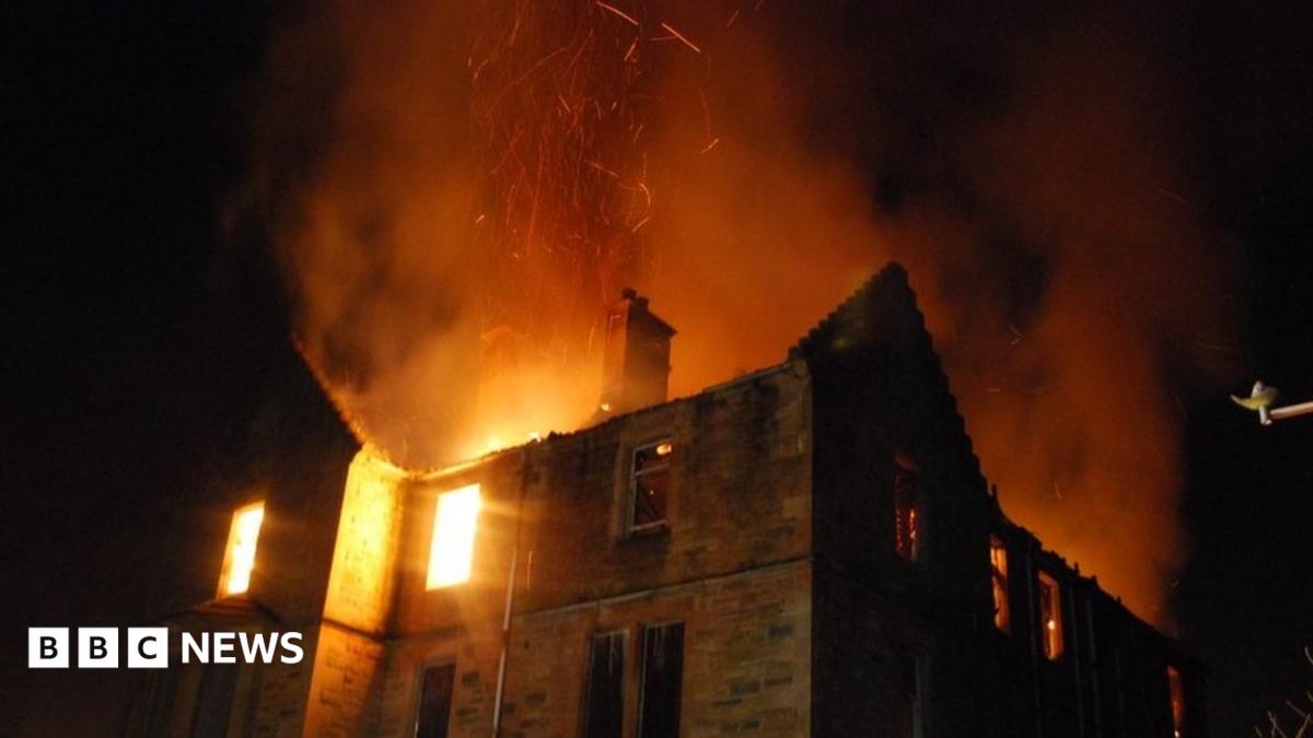 Huge fire at former Hartwood Hospital building near Shotts - BBC News