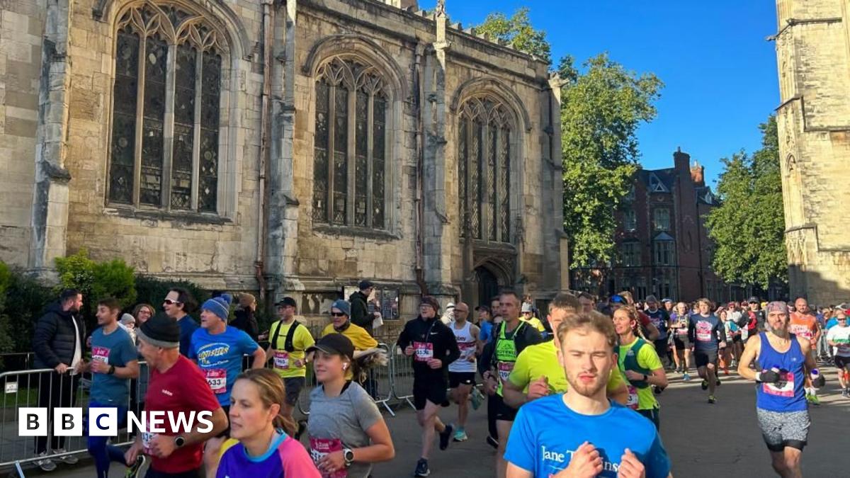 Yorkshire Marathon: Meet the runners with inspiring stories - BBC News