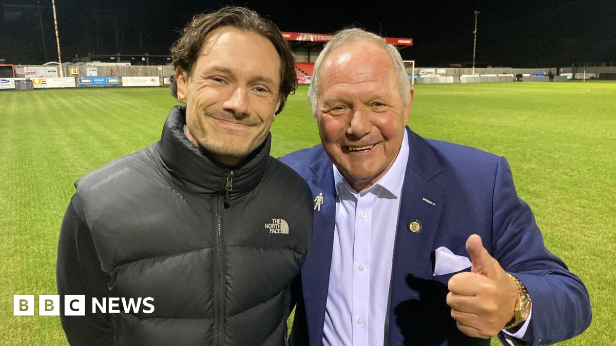 FA Cup: Barry Fry 'proud' of Kettering Town coach son Frankie - BBC News