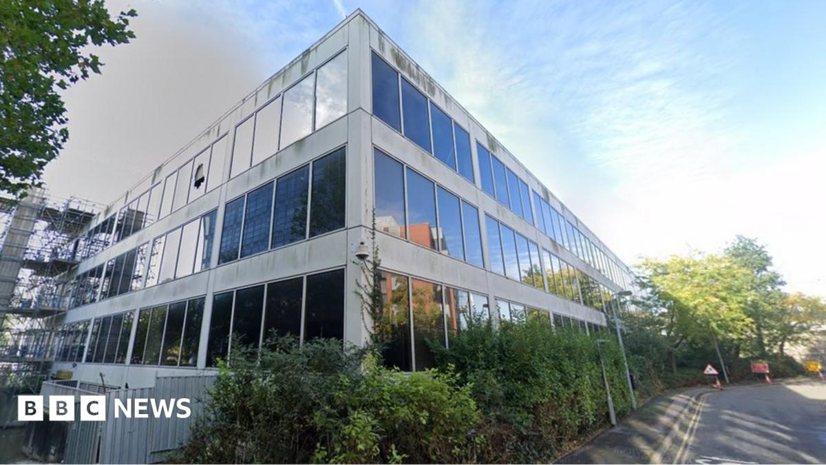 Swindon UK Life Centre office block to be turned into flats - BBC News