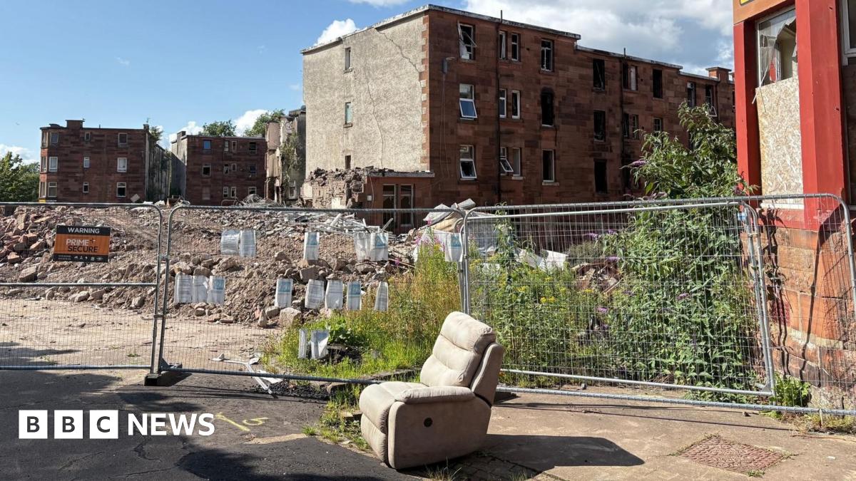 Anger after Port Glasgow named most dismal town by Carbuncle Awards ...