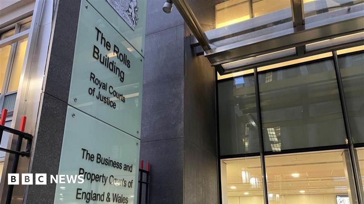 Collapsed London Capital and Finance operated 'Ponzi' scheme - BBC News