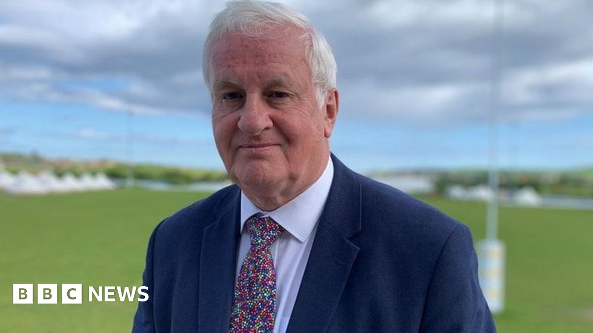 Andrew Foster: Tributes paid to 'strong and influential' Manx Care ...