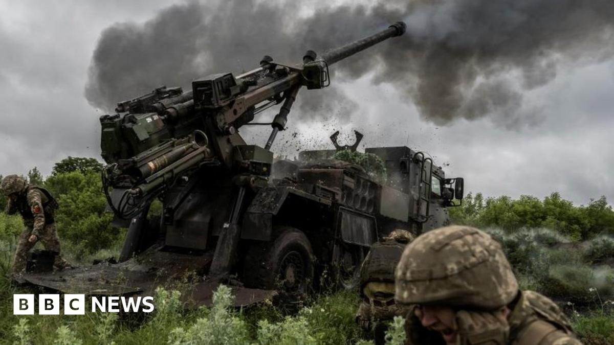 Cluster bombs: Ukraine using munitions 'effectively', says US - BBC News