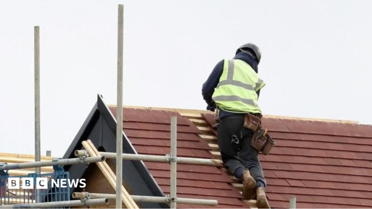 Decision deferred on Telford housing scheme - BBC News