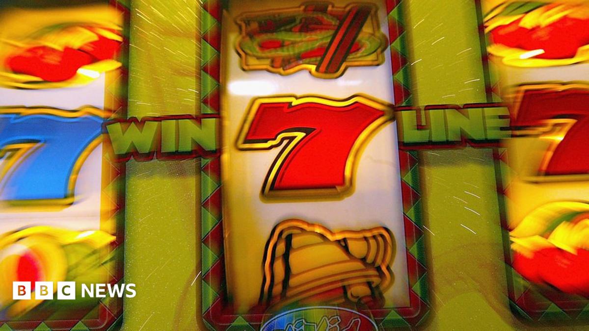 Gambling: Why is it so addictive? - BBC News