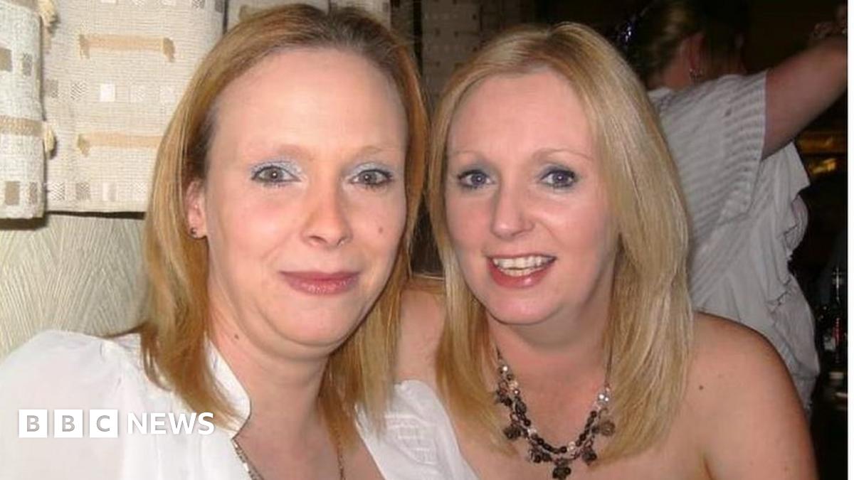 Smear test fear 'cost my sister her life' - BBC News