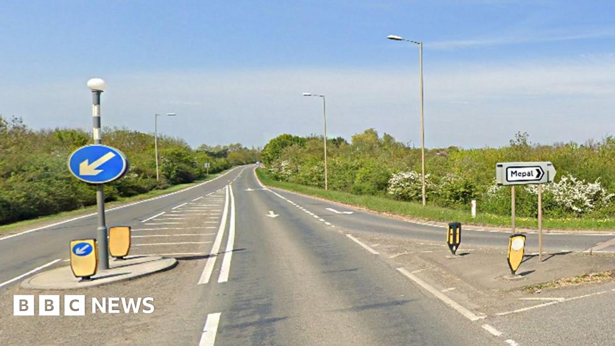 Man arrested after van driver dies in Mepal A142 crash - BBC News