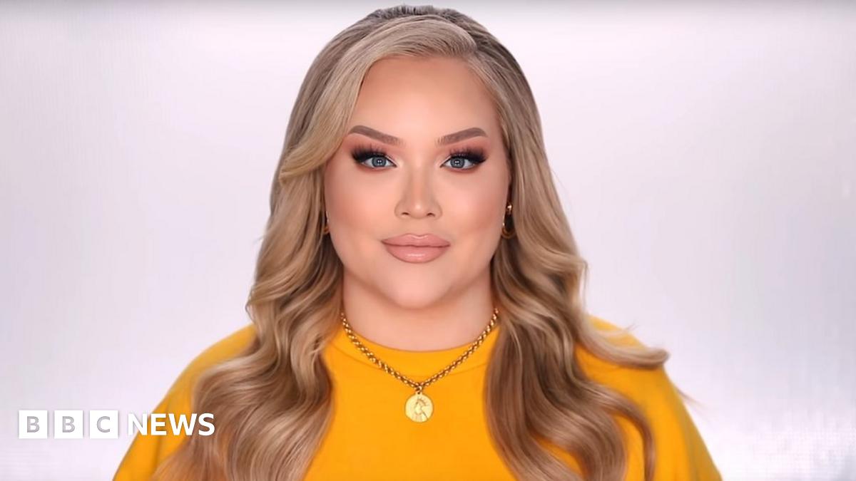 NikkieTutorials: Beauty YouTuber reveals she is transgender - BBC News