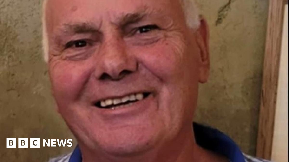 Maidenhead family ‘devastated’ by uncle’s death in Hamas attack - BBC News