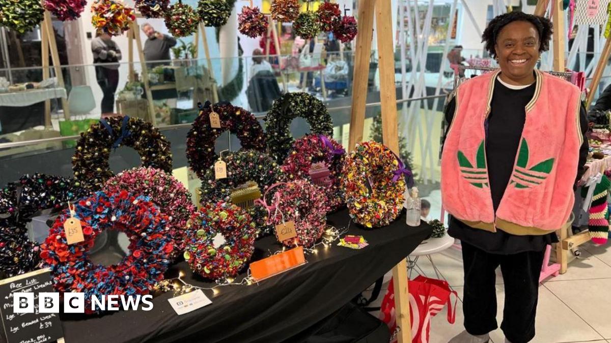 New Digbeth Christmas market celebrates independent traders - BBC News