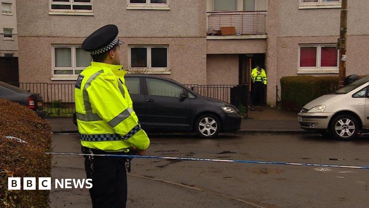 Second woman charged with Castlemilk flat murder - BBC News