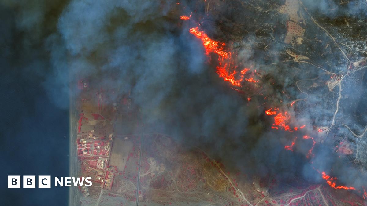 Greece fires in maps and satellite images show extent of damage - BBC News