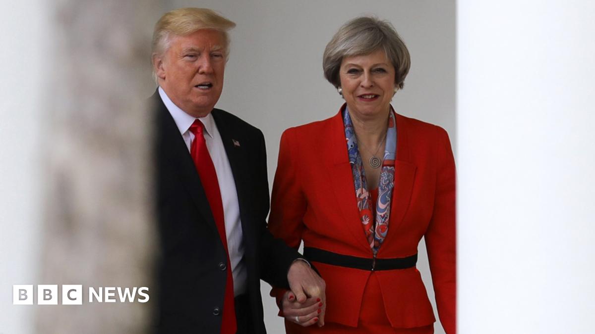 Donald Trump is 'scared of stairs' - but what is bathmophobia? - BBC News