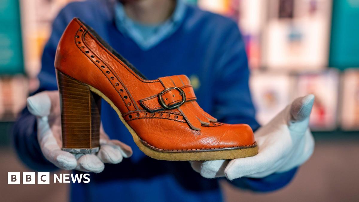Clarks Shoes: From family cobblers to creating iconic footwear - BBC News