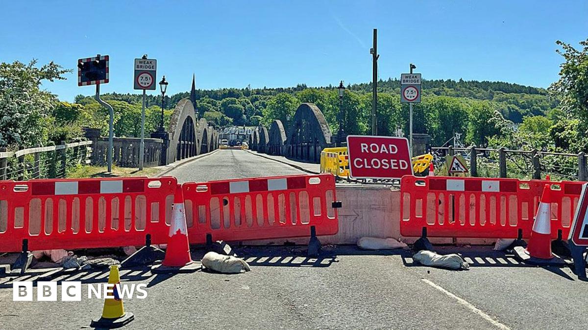 Council to reopen Kirkcudbright bridge after safety closure - BBC News