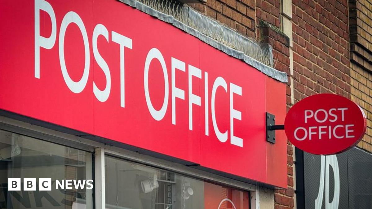 Post Office IT system still causing cash shortfalls - BBC News