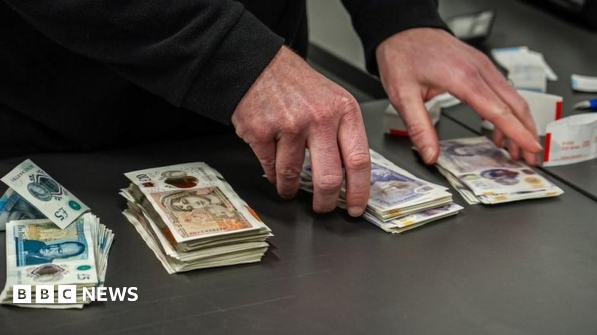 Merseyside fraud: Ten arrested and cash seized by police - BBC News