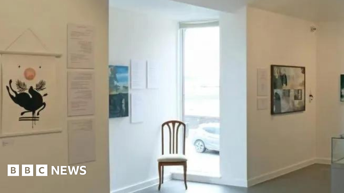 North Devon museum seeks stories for new gallery - BBC News