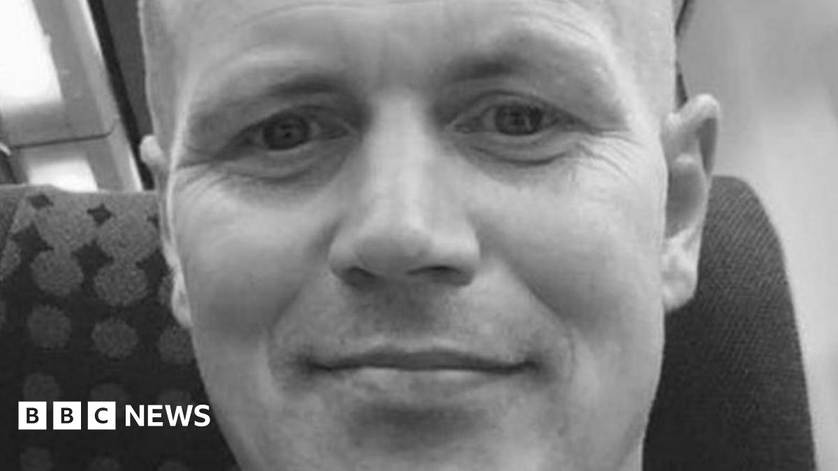 Barnsley stabbing: Man in court charged with murder - BBC News