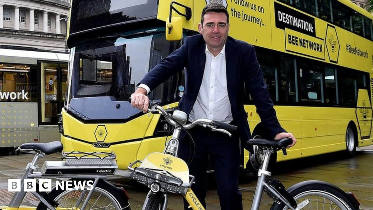 New Manchester bike scheme aims to do better than doomed Mobikes - BBC News