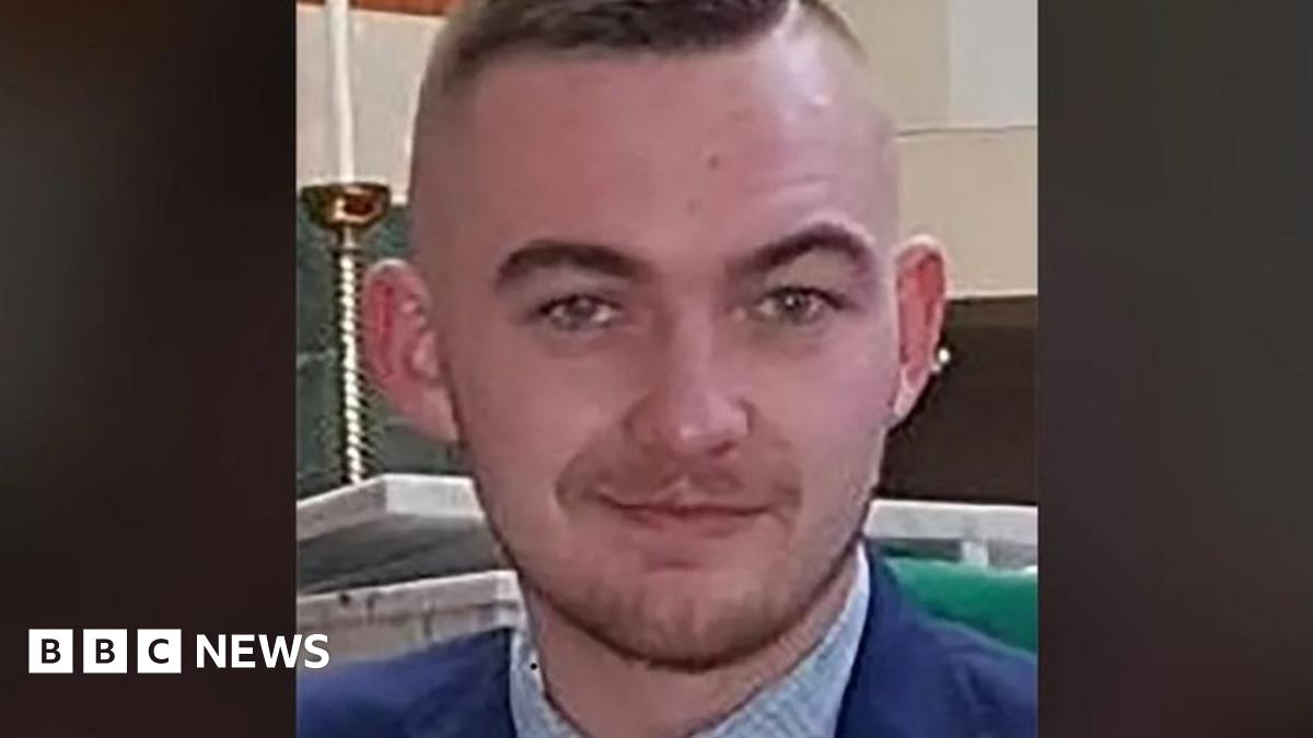 Kevin Conway murder: Police arrest 27-year-old man - BBC News