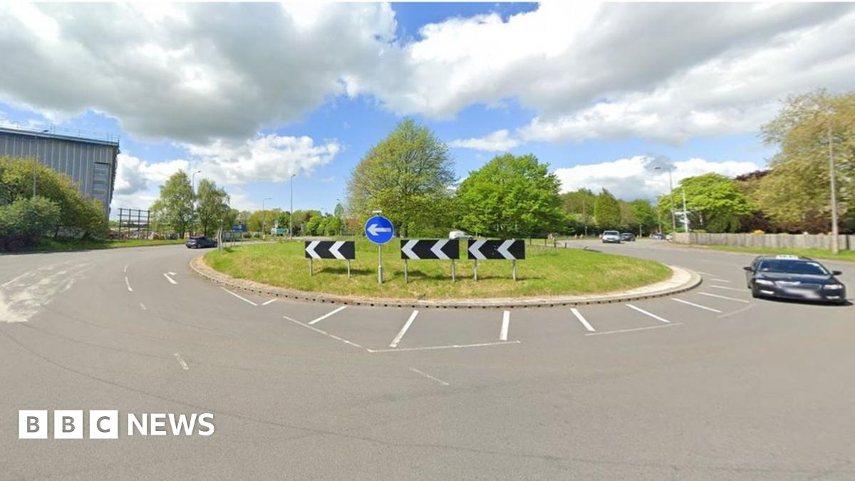 Road closures as Stone roundabout scheme continues - BBC News