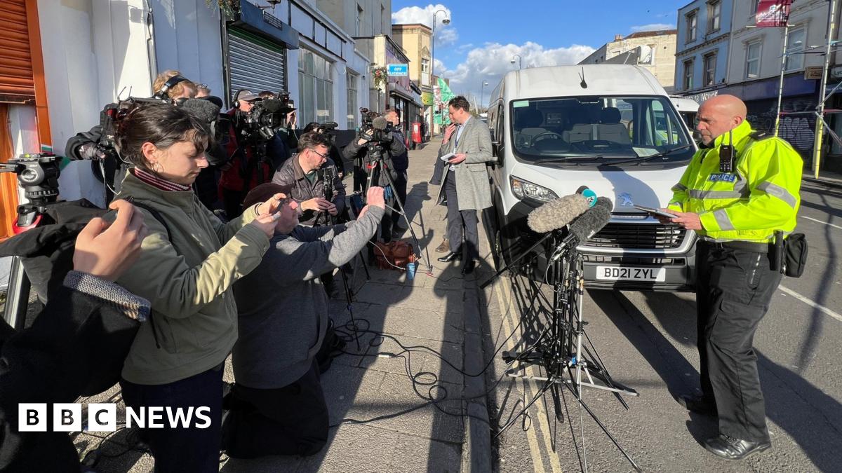 Bristol knife crime: Man dies after stabbing in St Pauls - live - BBC News