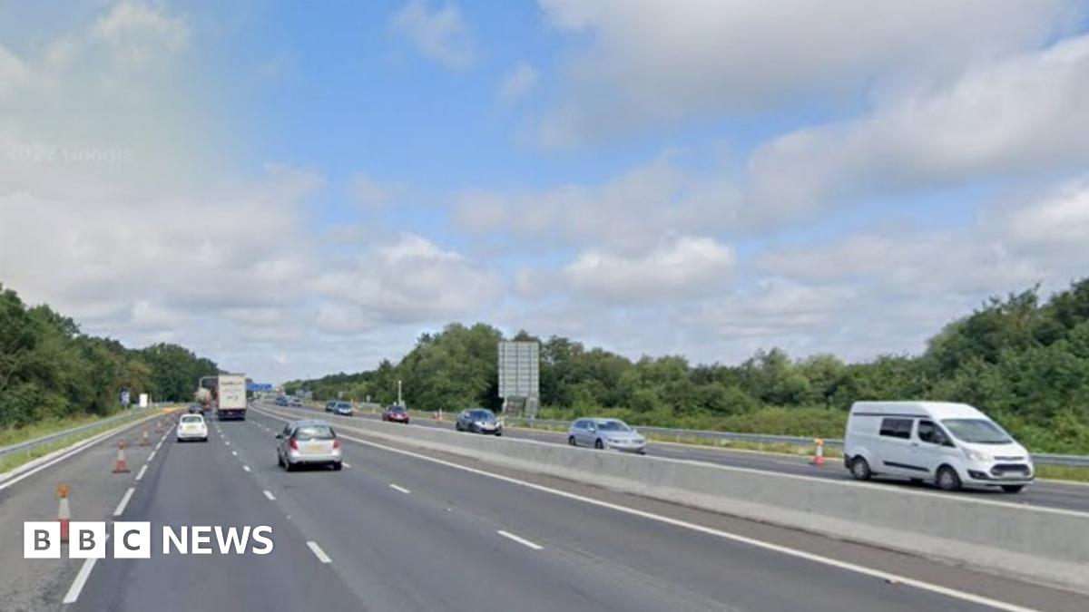 M4 Berkshire: Bridge work to shut stretch of motorway - BBC News